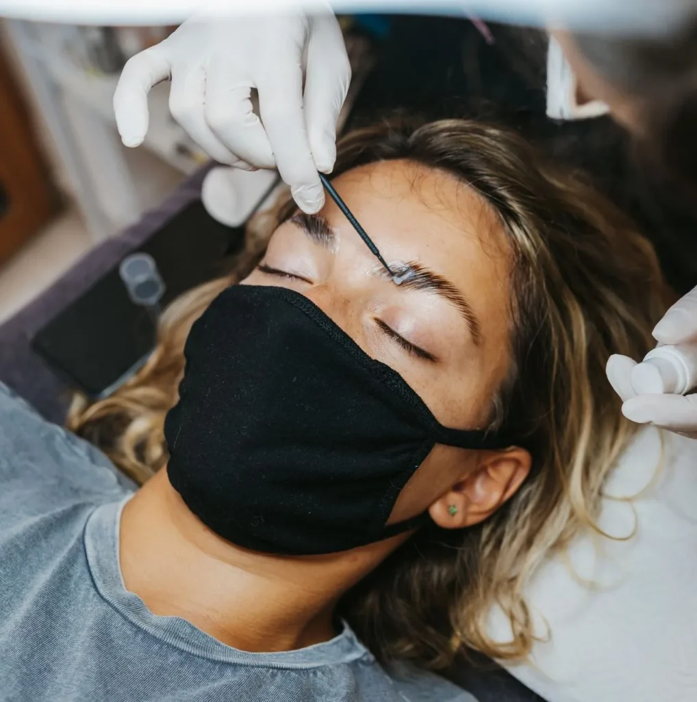 How to Get Into Brow Lamination – A Step-by-Step Guide